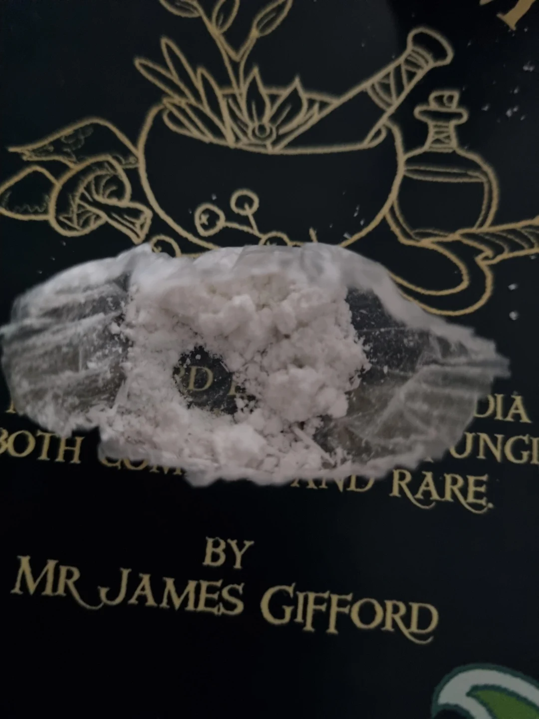 Making the magic powder | Scrolller