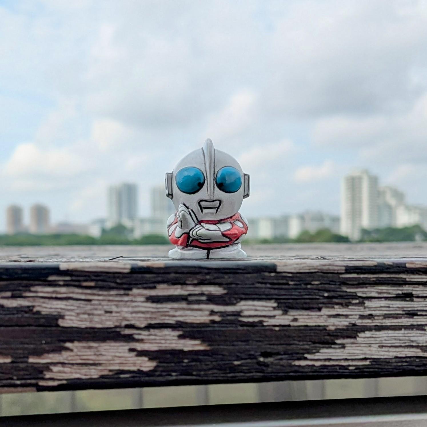 Ultraman Powered Finger Puppet repaint | Scrolller