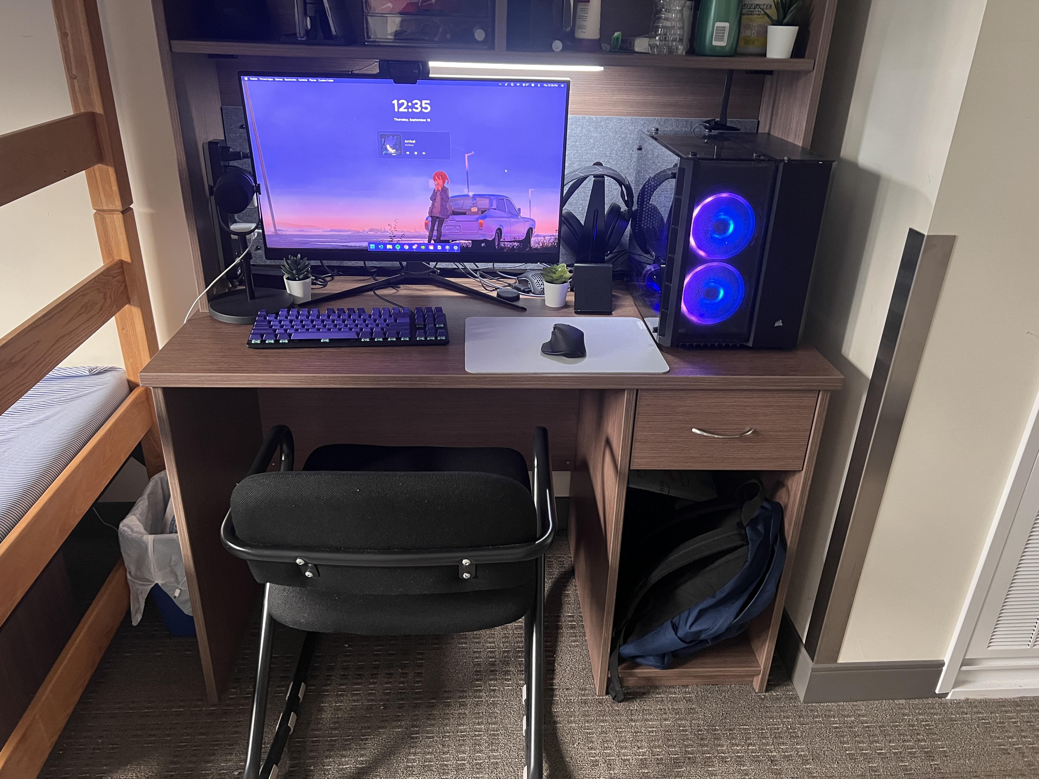 Discover more like AverageBattlestations: Dorm setup and Related Content | Scrolller
