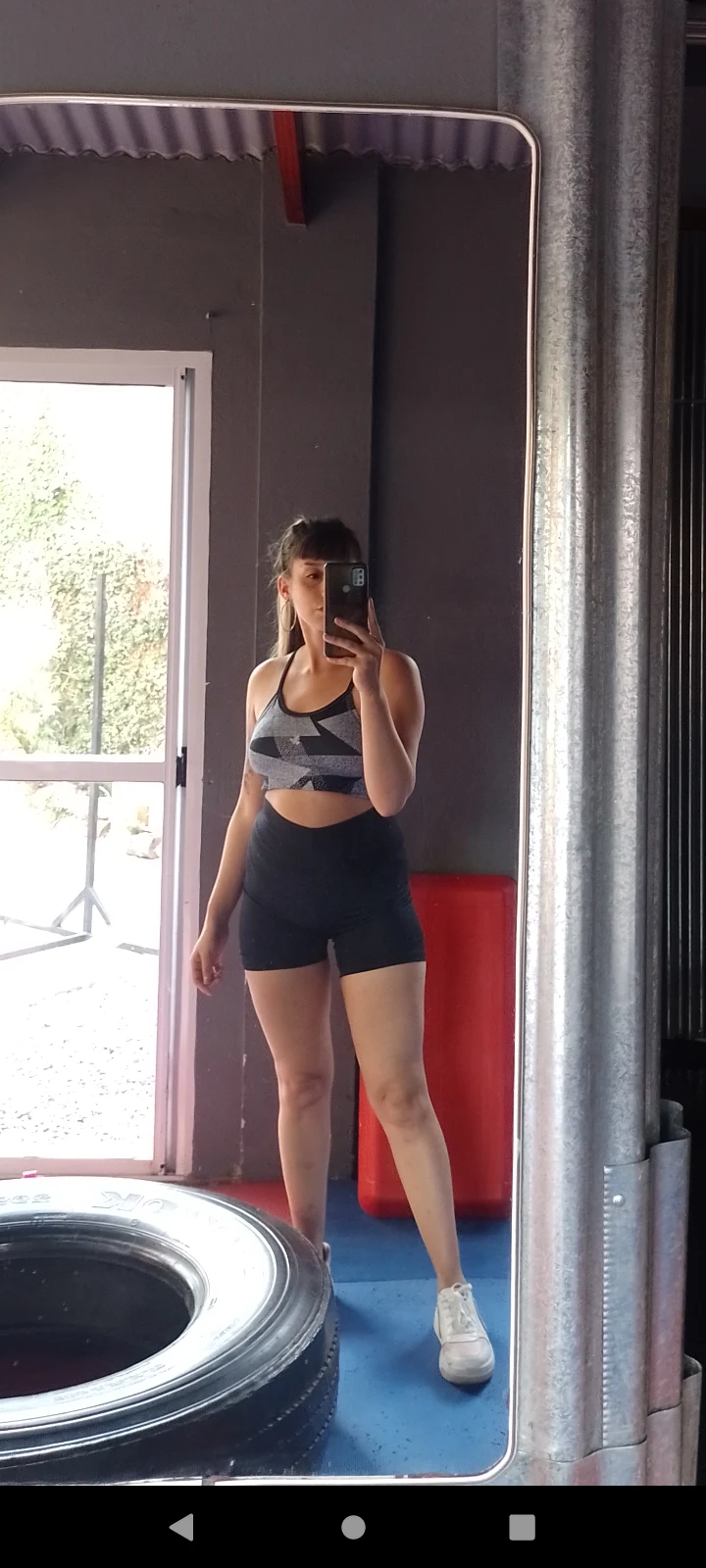 Total black look for training | Scrolller