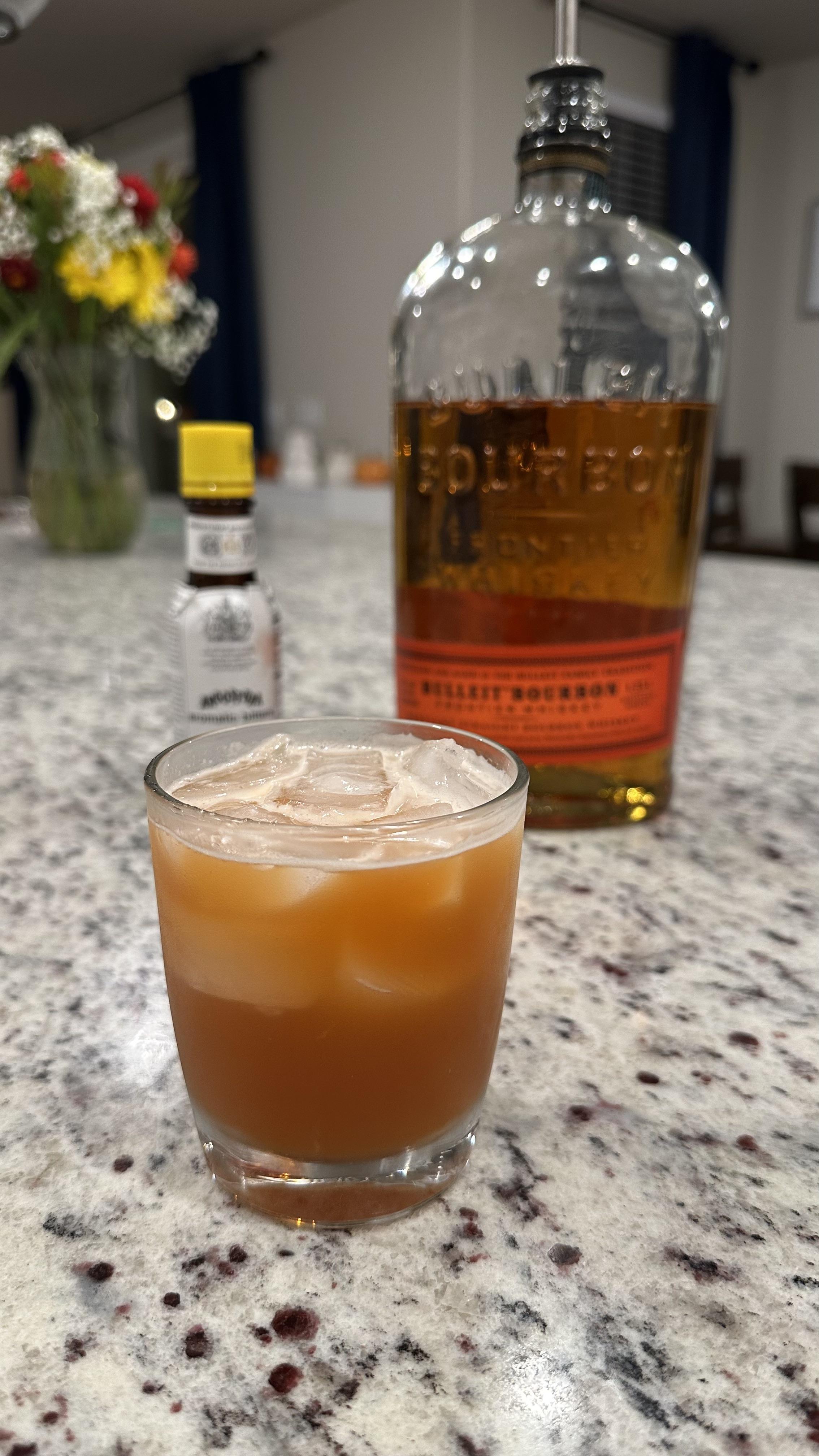 Maple Bourbon Cocktail | Scrolller
