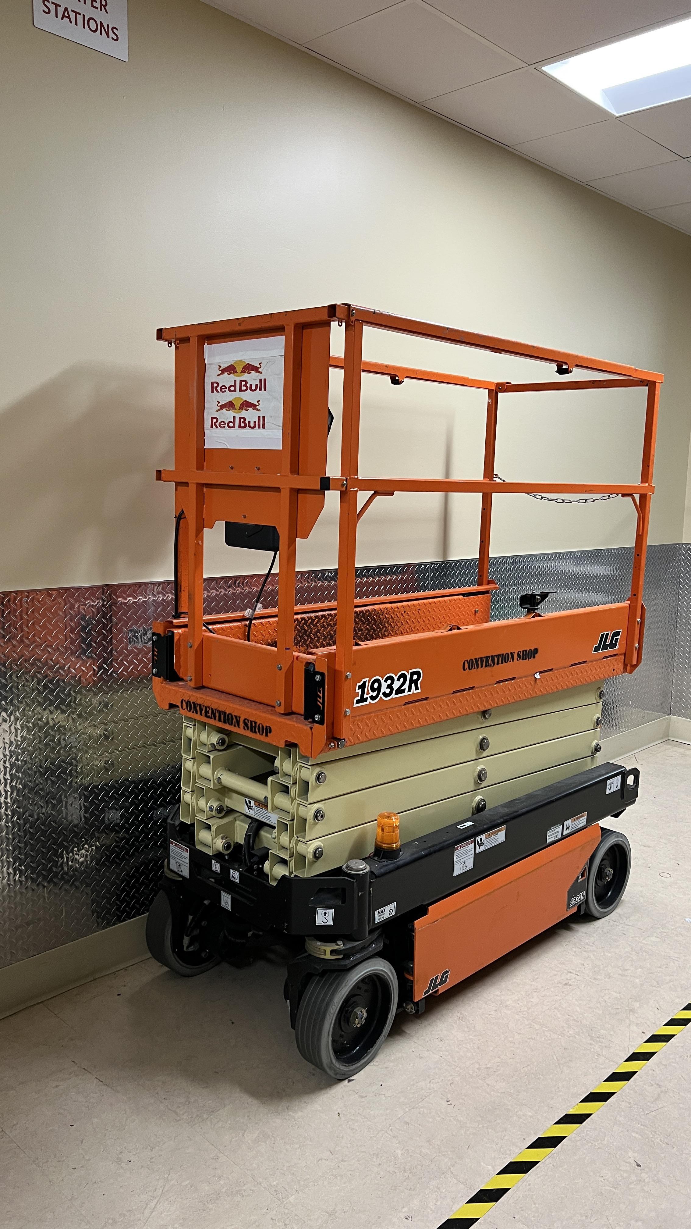 Leaked image of RB19 after cost cap breach | Scrolller