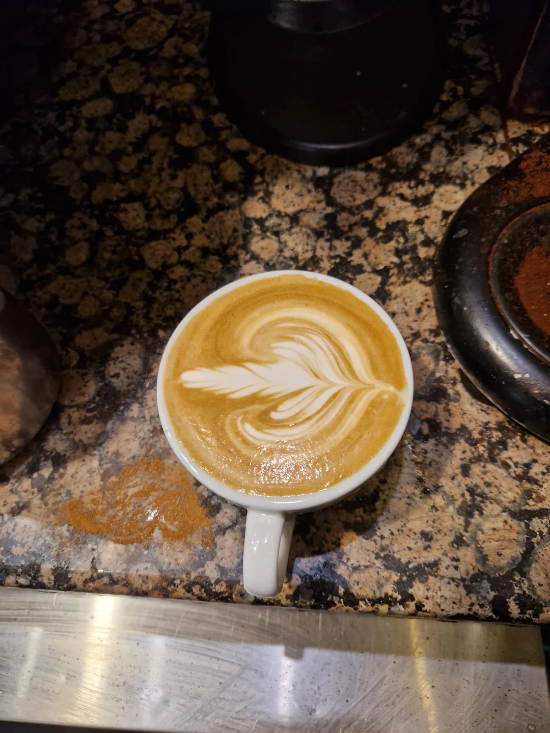 finding it difficult to do any wiggle latte art. how do i make one? | Scrolller