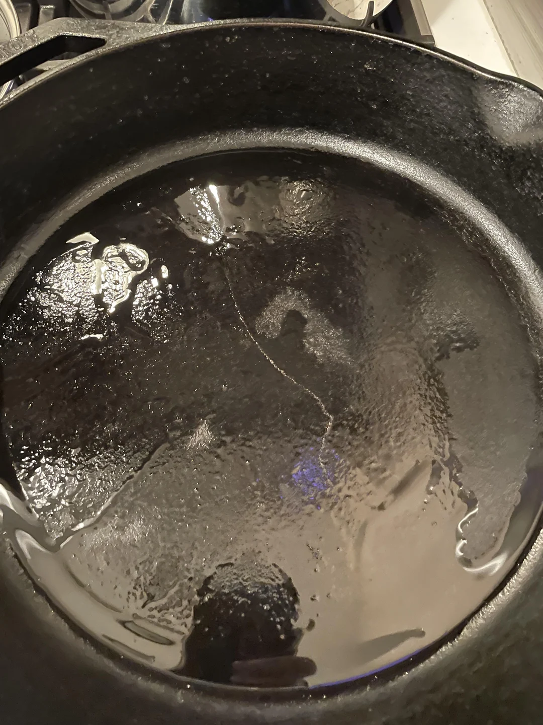 Heard a pop and now I have this crack in my pan | Scrolller