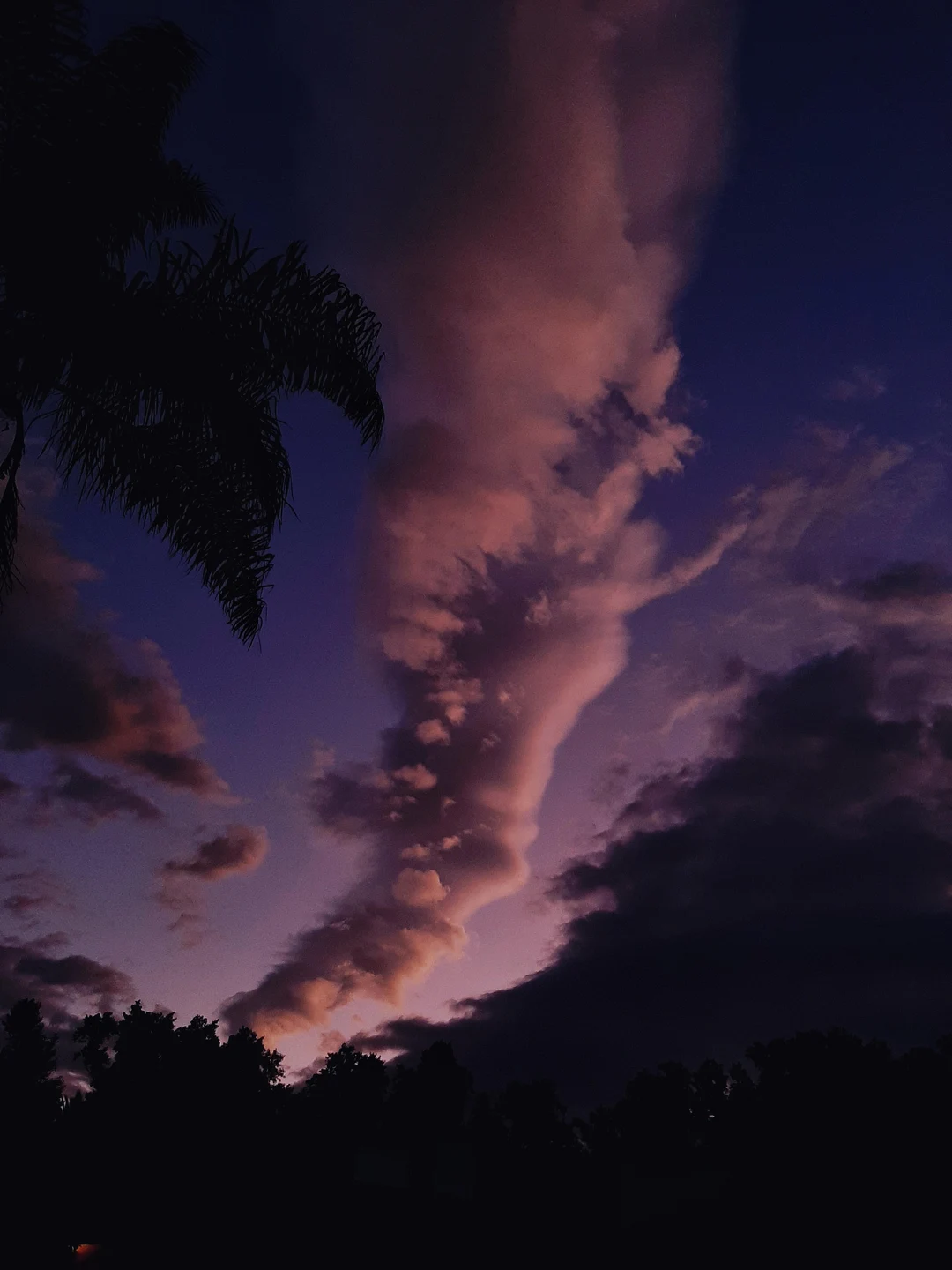 Atardecer en casa | Scrolller