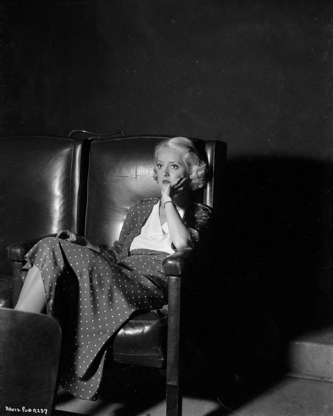 Bette Davis (1930s) | Scrolller