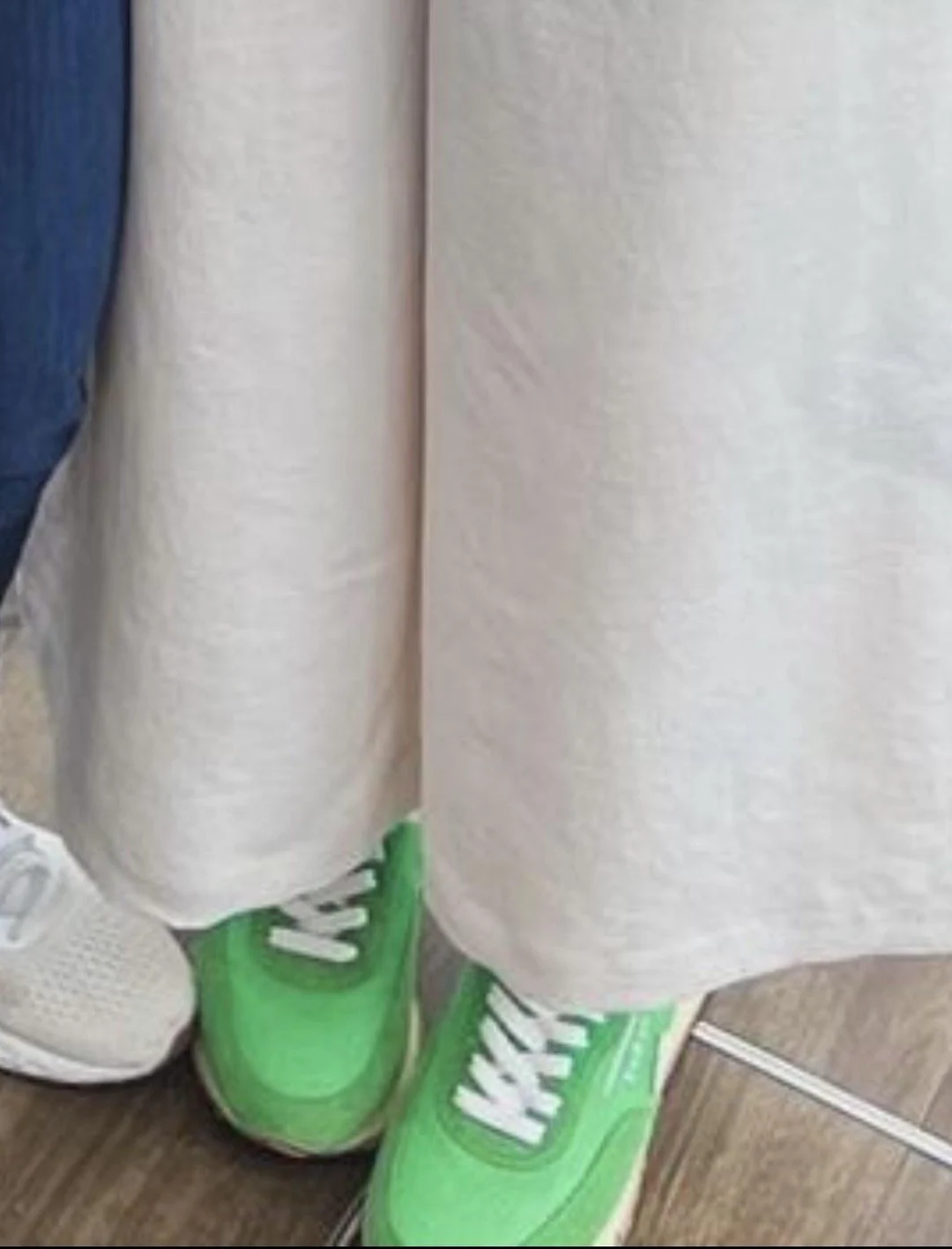 Help with IDing these green sneakers | Scrolller