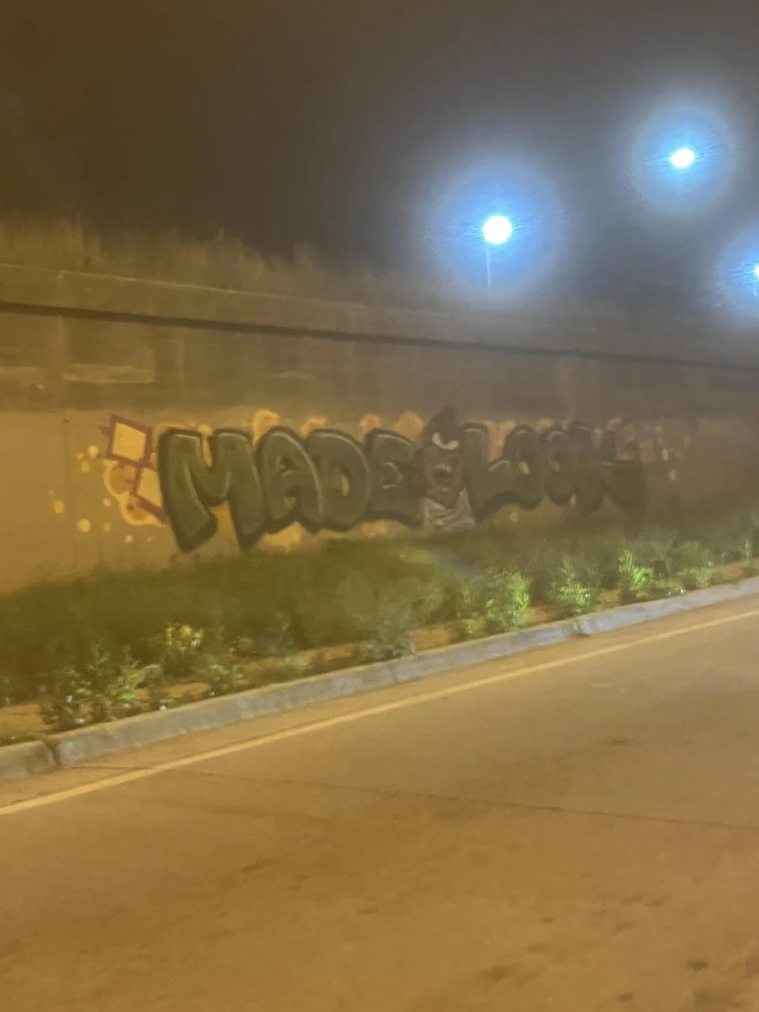 Discover more like Graffiti: Chicago and Related Content | Scrolller