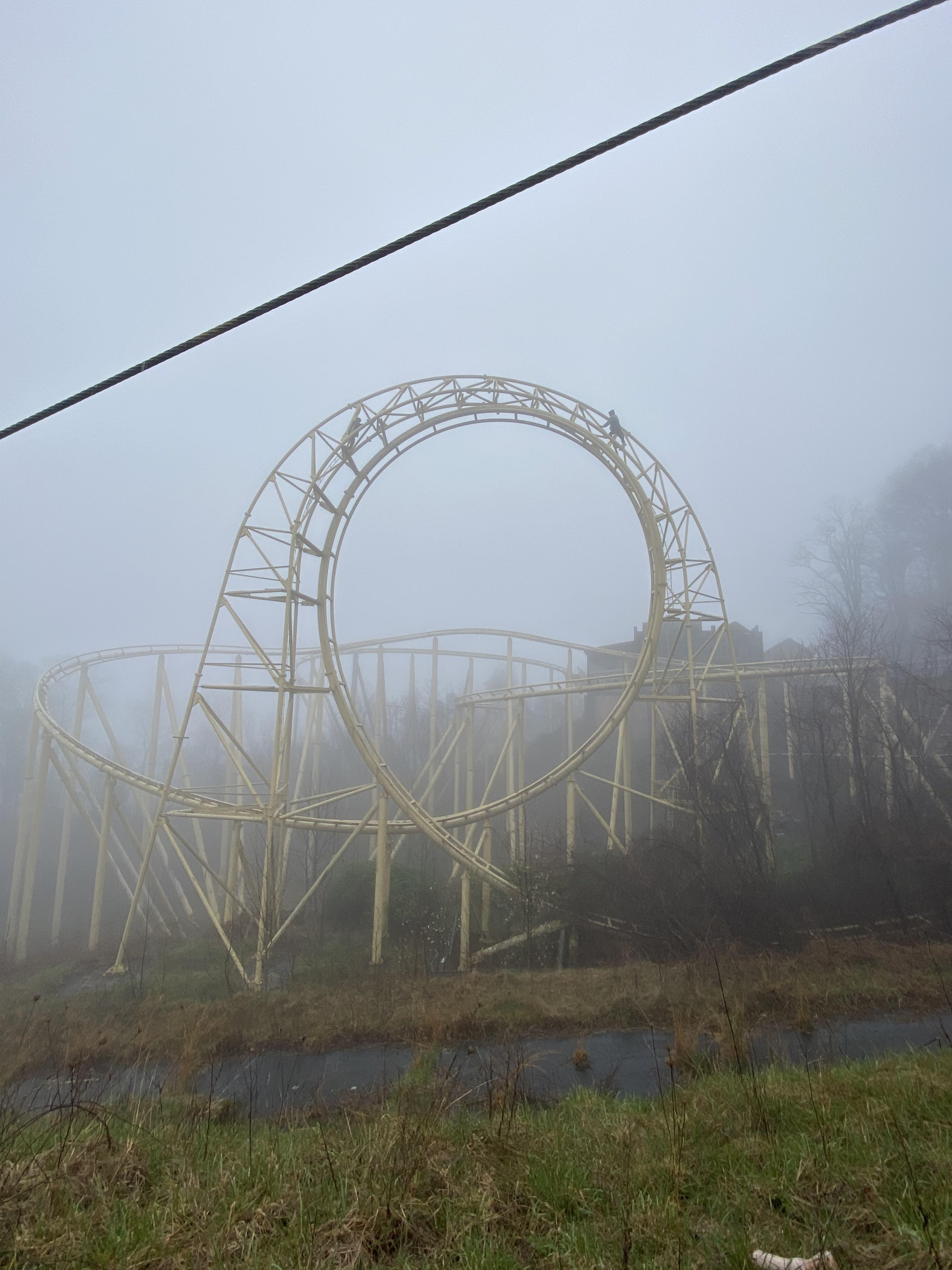 Abandon rollercoaster loop | Scrolller