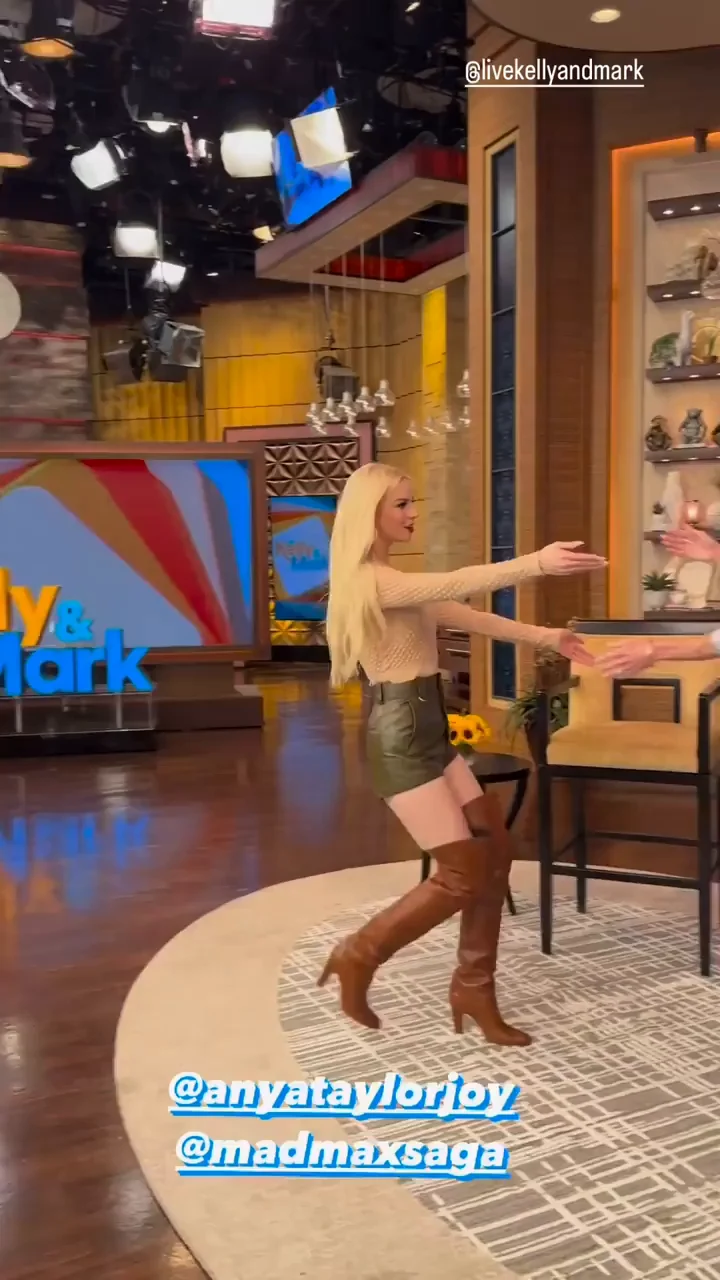 Anya at Live with Kelly and Mark | Scrolller