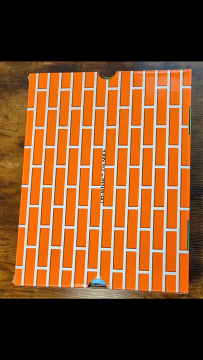 OW AF1s Unboxing | Scrolller