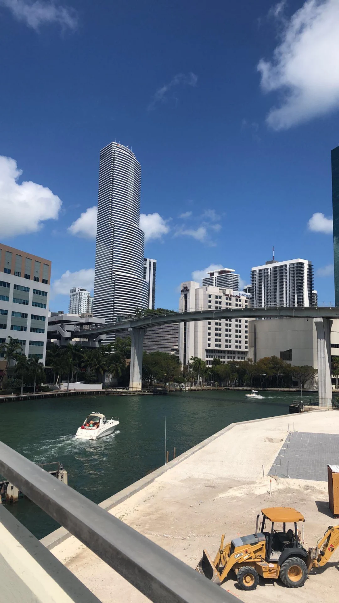 Downtown Miami | Scrolller