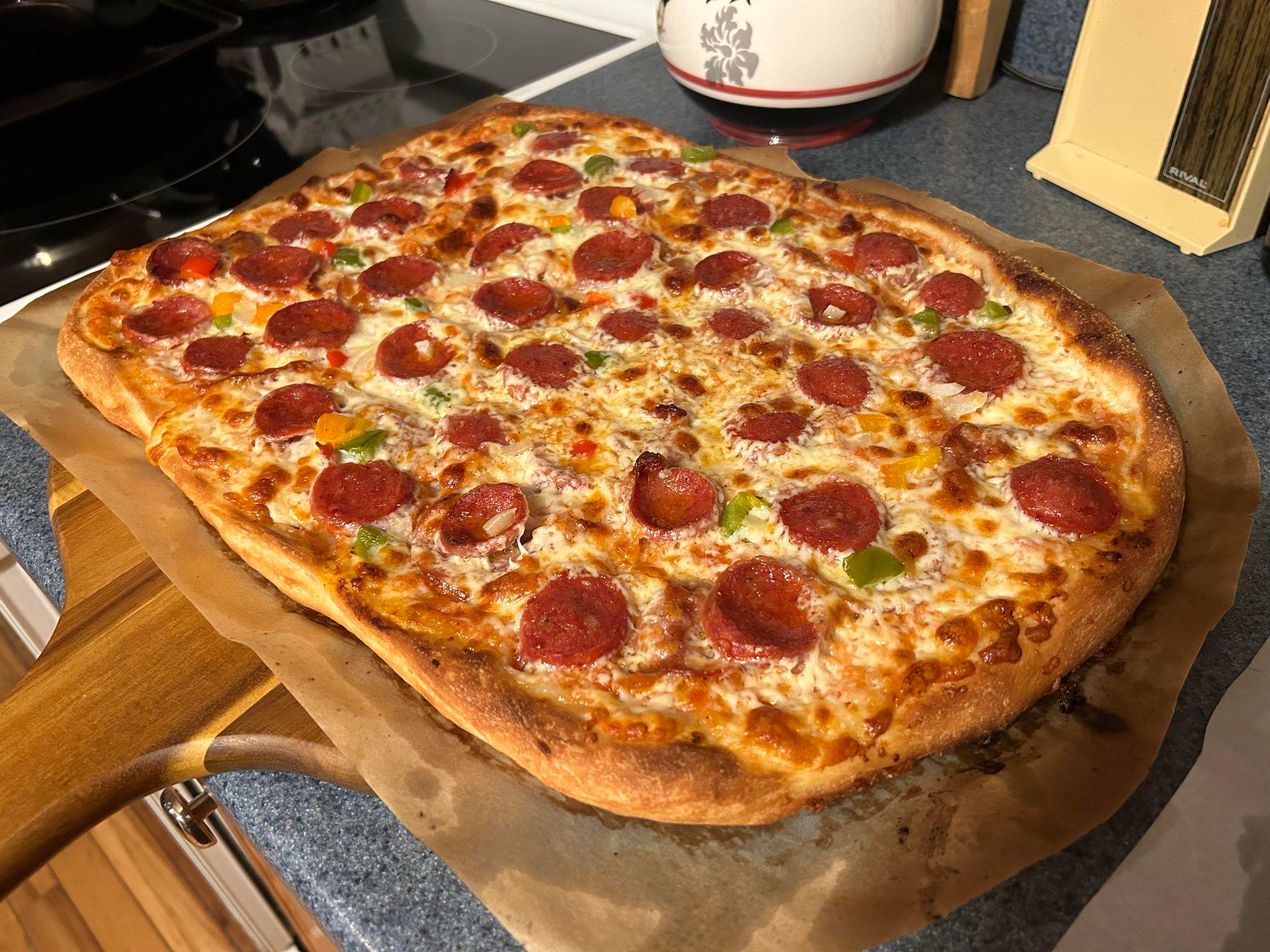 [Homemade] Pepperoni Pizza | Scrolller
