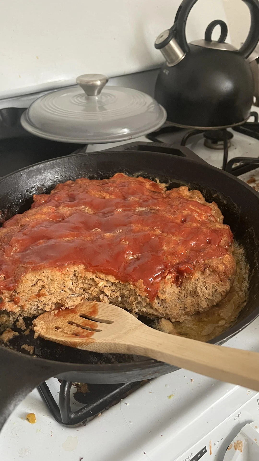 Meatloaf in cast iron is an excellent idea. | Scrolller