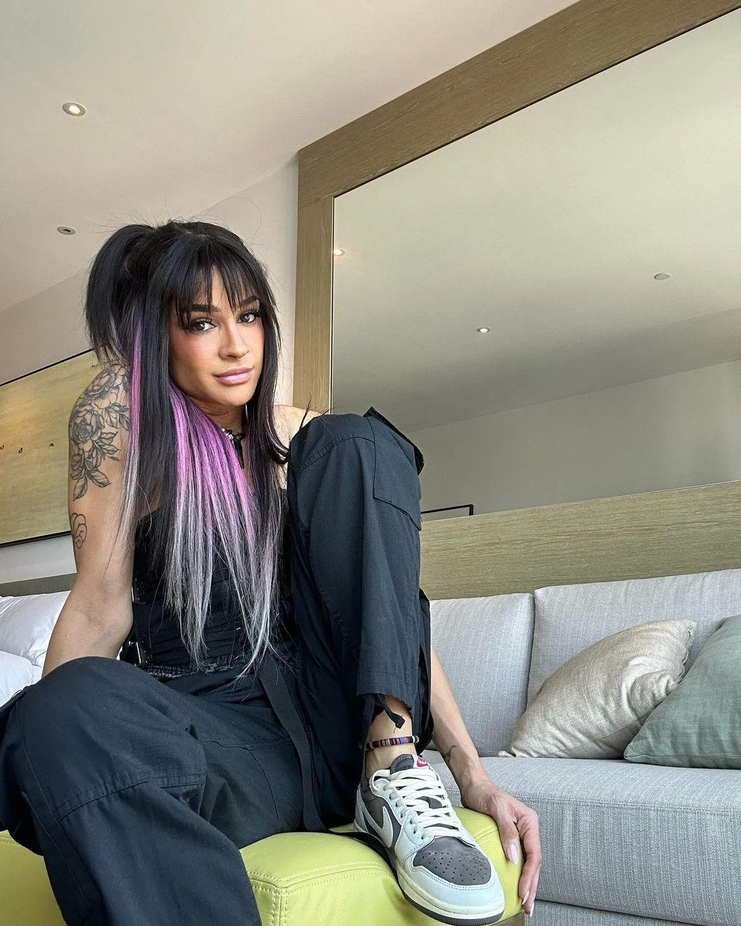 Dakota Kai | Scrolller