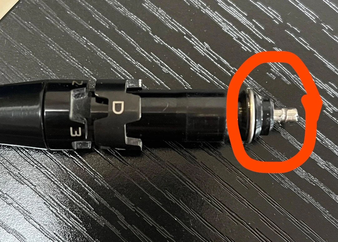 Screw stuck in shaft | Scrolller