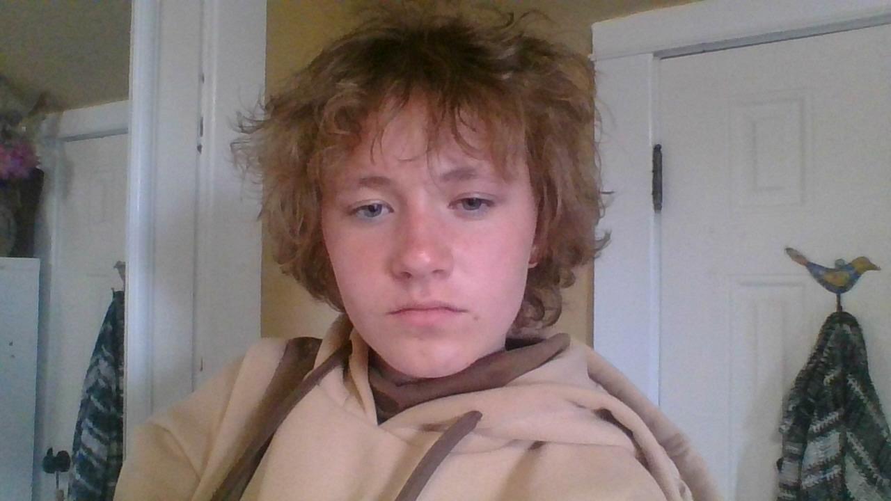 Discover more like Trans: Finally got a shorter hair cut. Its ok, I think I should have gone a ...