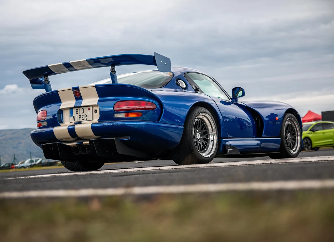 Dodge Viper GTS (5018x3648) | Scrolller