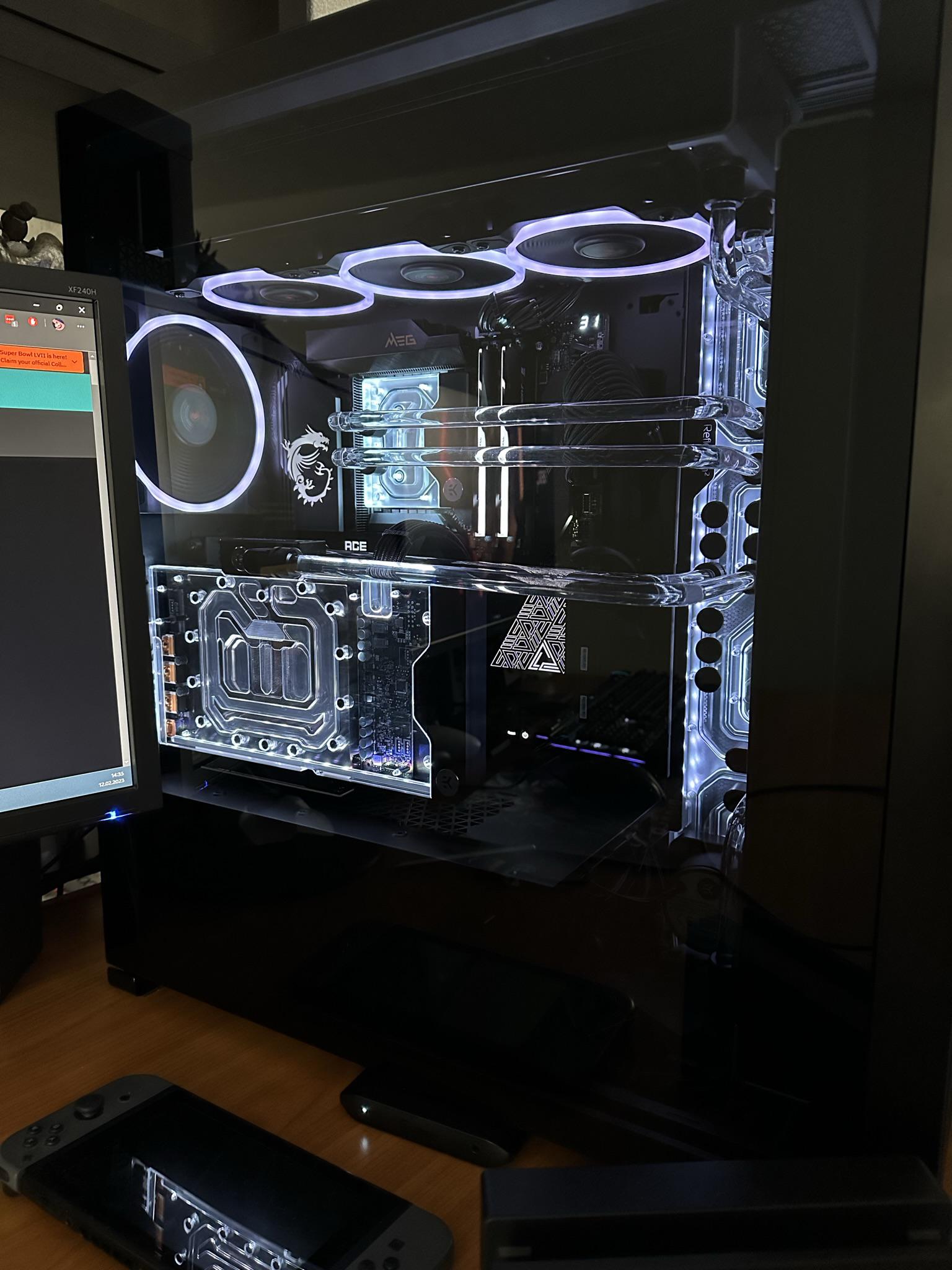 Finally build my first ever custom waterloop. Was so much fun building :) let me know what i ...
