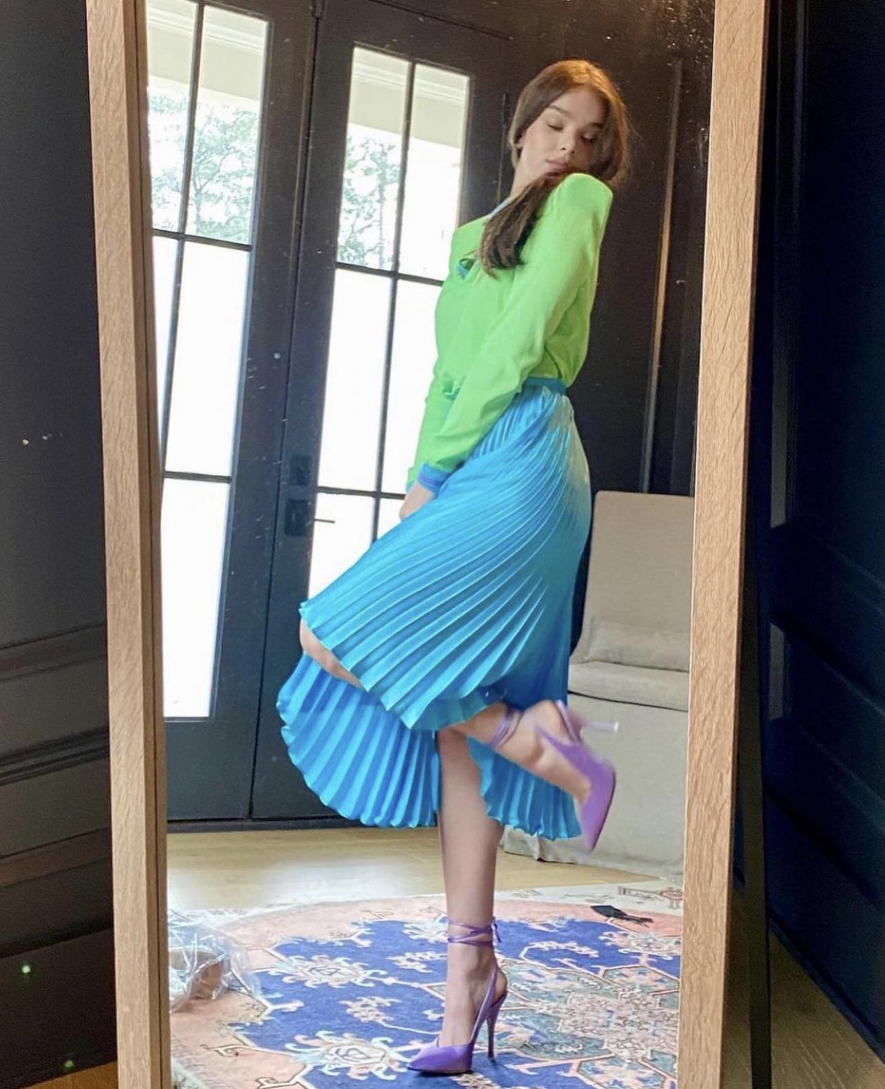 Posing in front of mirror via IG post (Jan 2021) | Scrolller