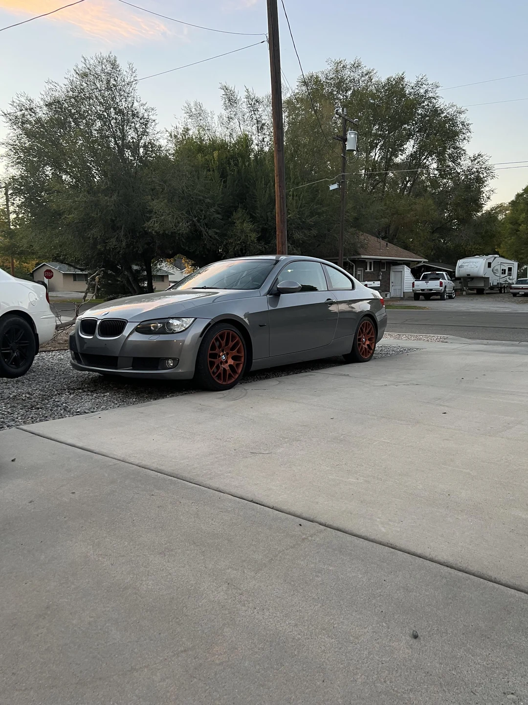 I present to you my three series | Scrolller