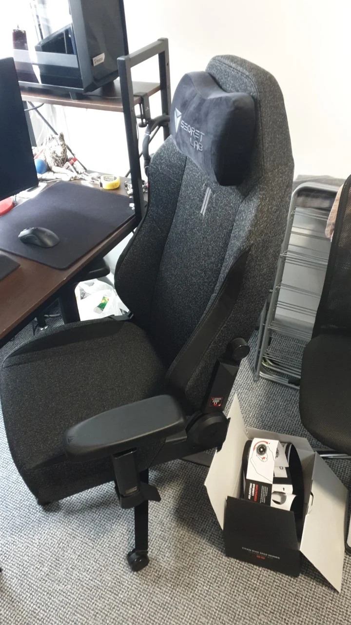 New secretlab titan evo 2022! | Scrolller