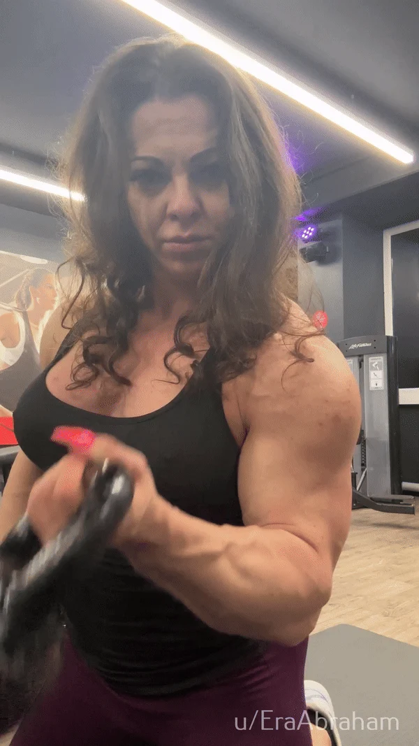 Always pushing hard for this physique | Scrolller