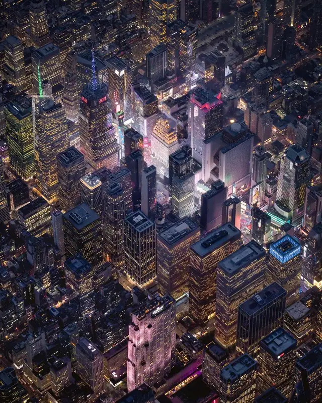 Manhattan, NYC | Scrolller