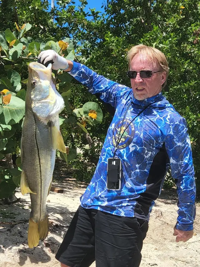 Rockin day on the lagoon! | Scrolller