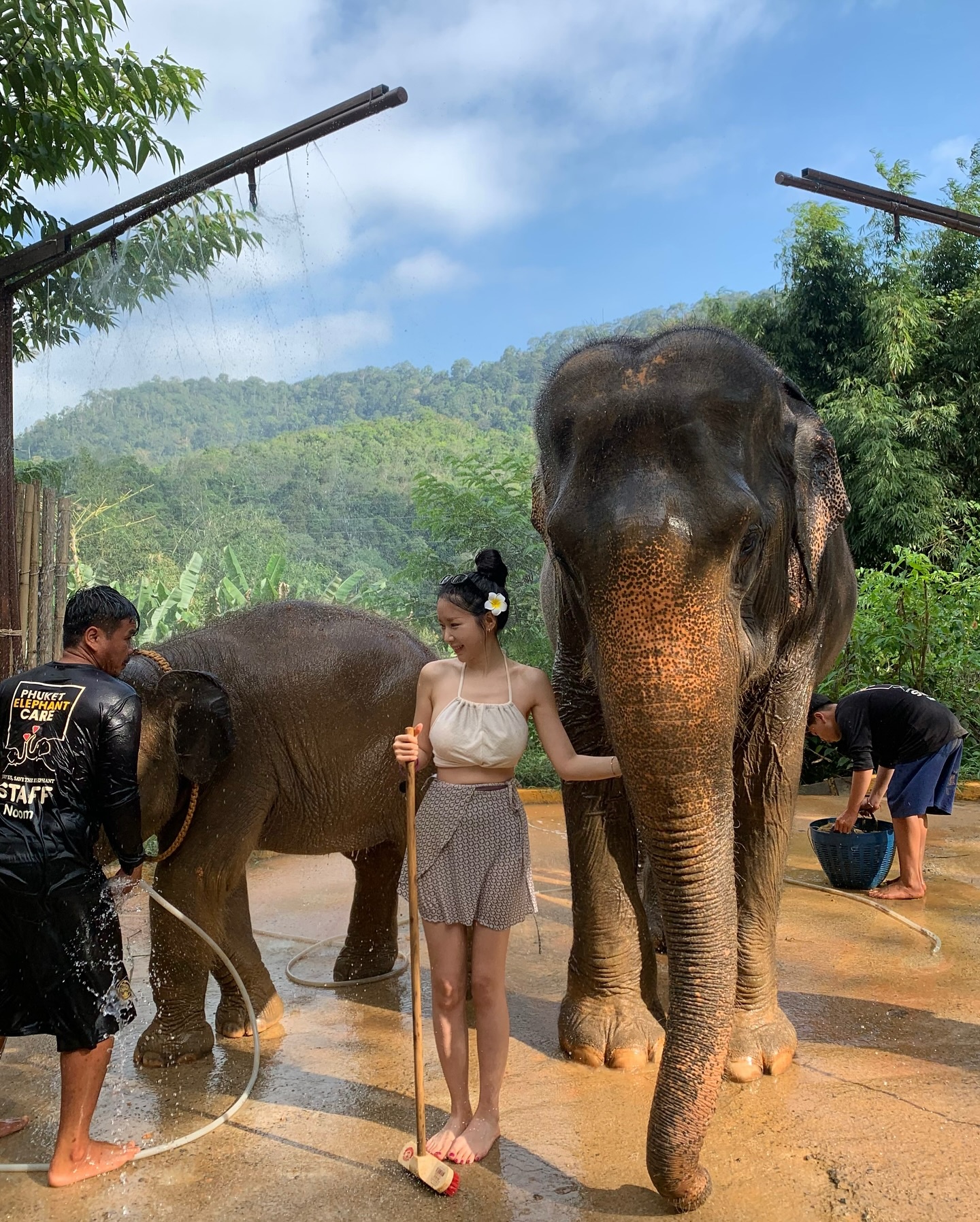 Discover more like Kfeets: Crayon Pop - Way and Related Content | Scrolller