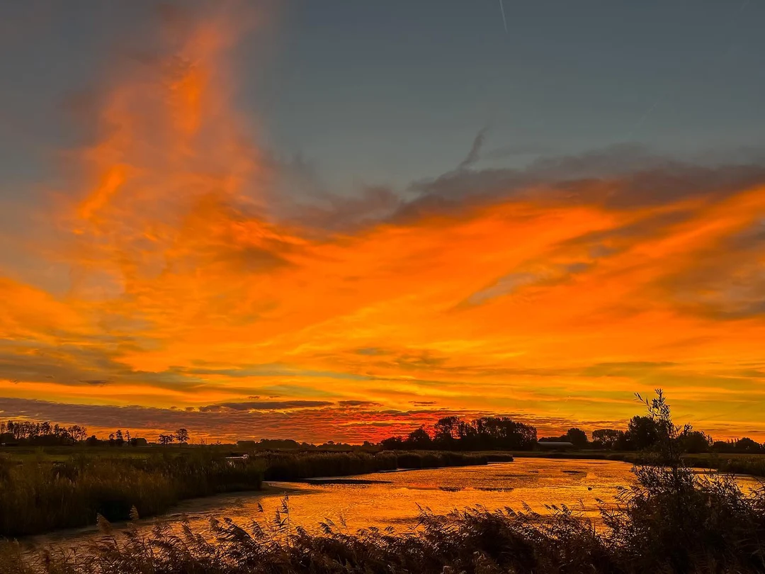 Surreal Sunset | Scrolller