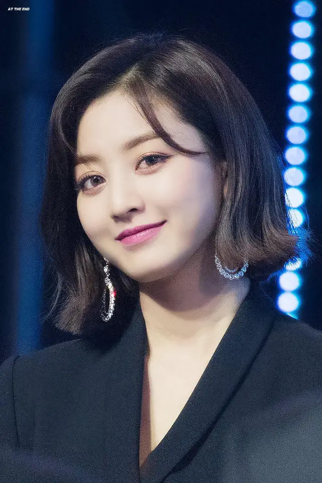 Jihyo | Scrolller