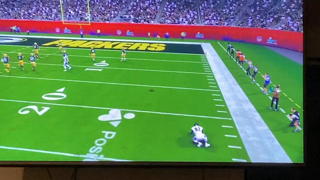 Acrobatics ! | Scrolller