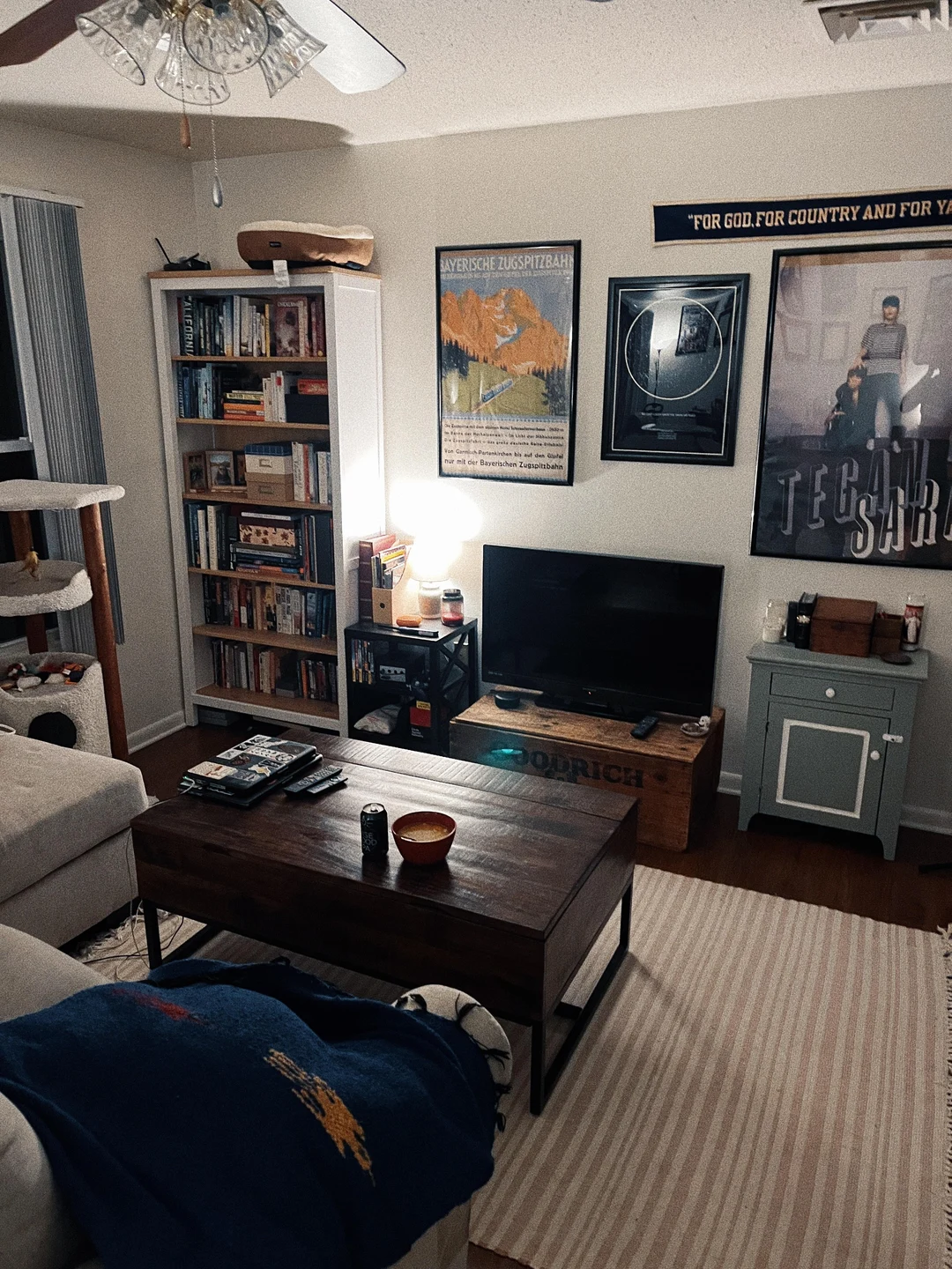 I feel like the lamp really makes a huge difference. | Scrolller