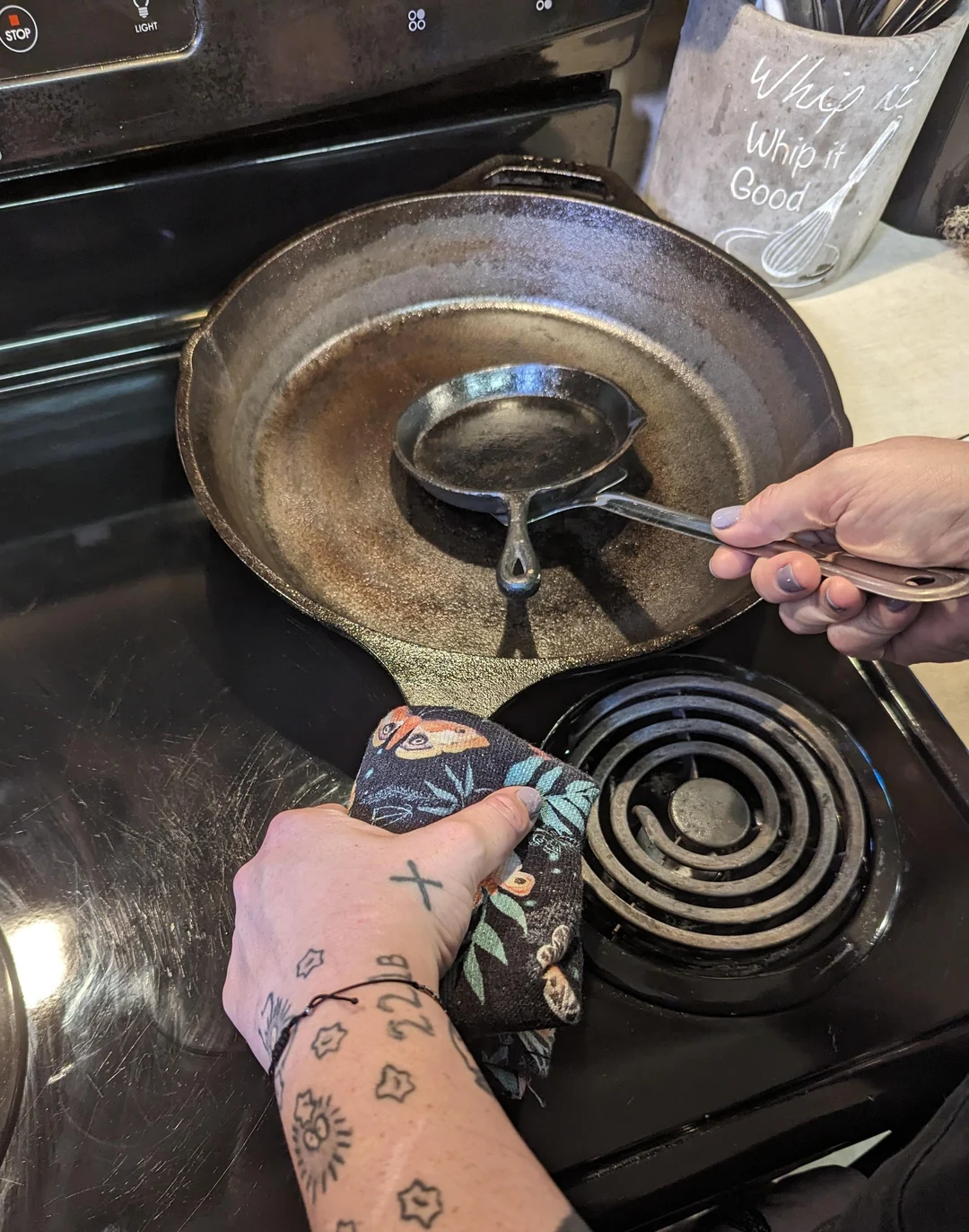 Making pancakes | Scrolller