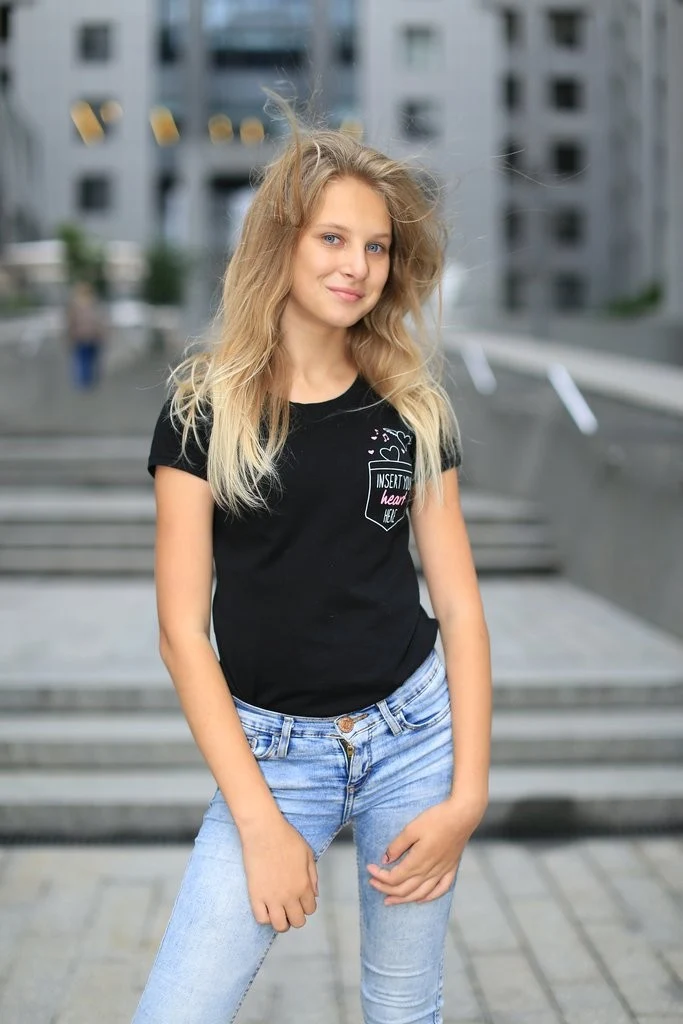 Anya Volkova | Scrolller