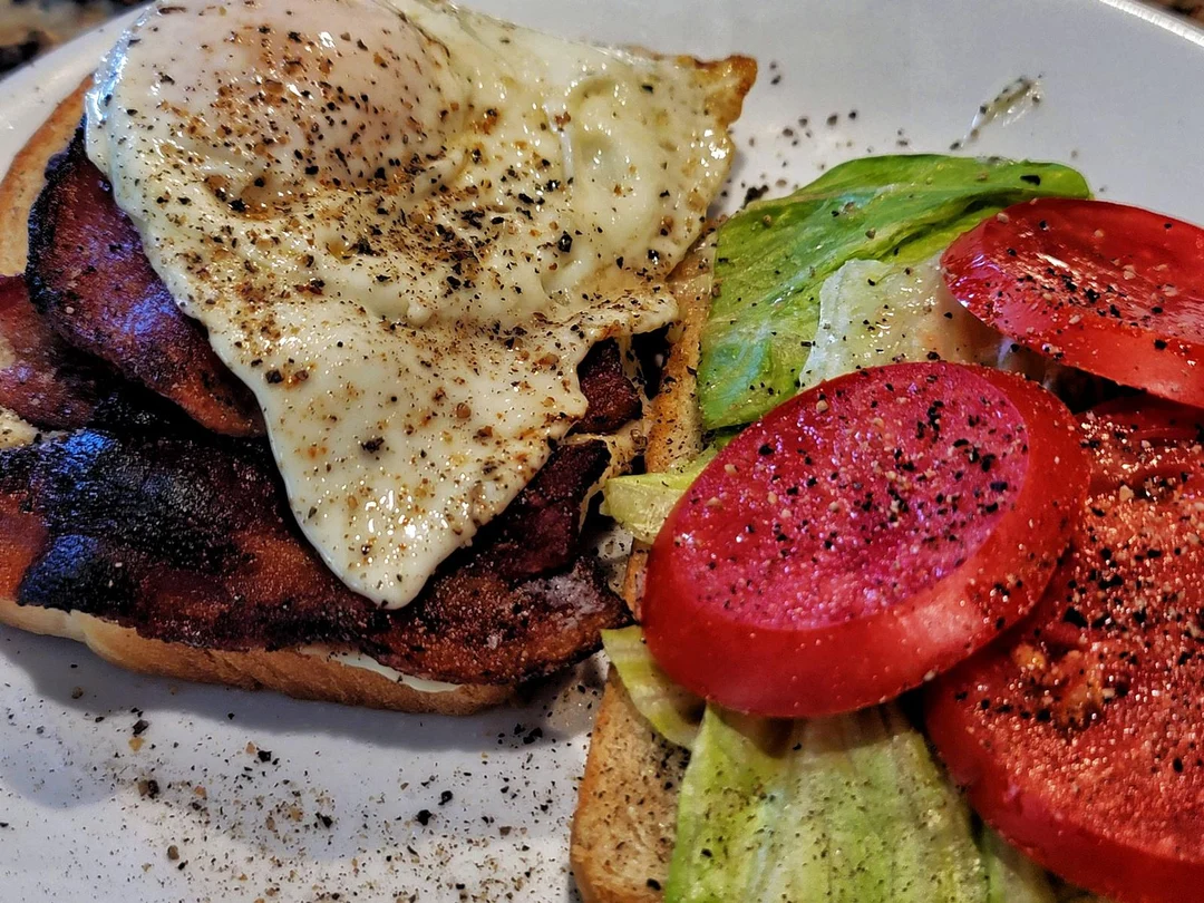 Mmm... bacon, egg, lettuce, and tomato - a BELT | Scrolller