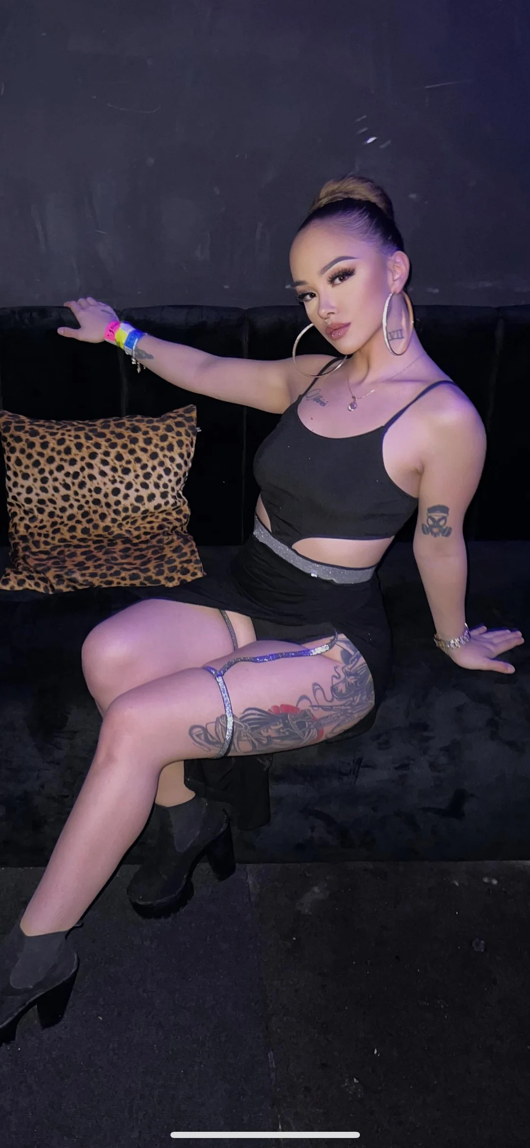 Crop my top;) | Scrolller