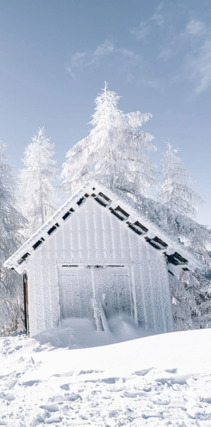 Winter Shed by Elijah Garrison | Scrolller