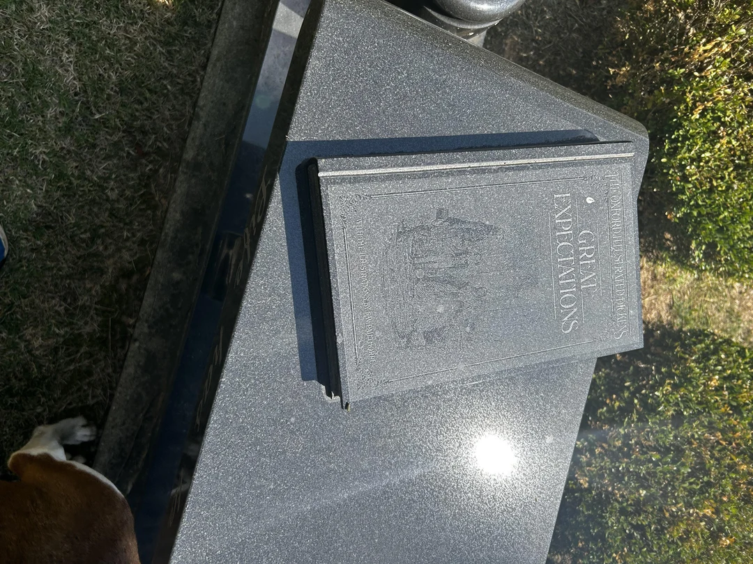 Beautiful monument detail | Scrolller