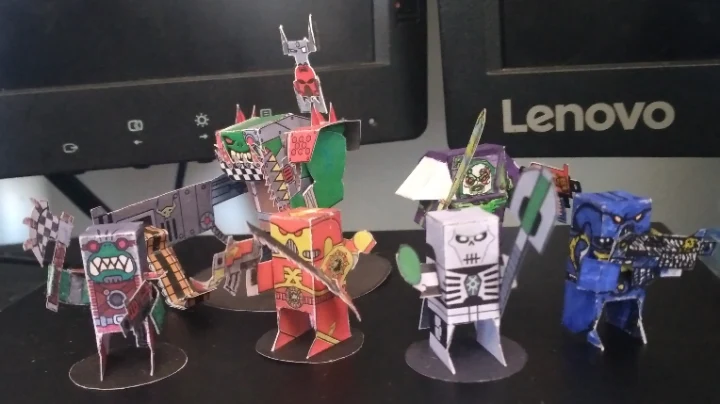 some of the Papercraft miniatures that I made | Scrolller