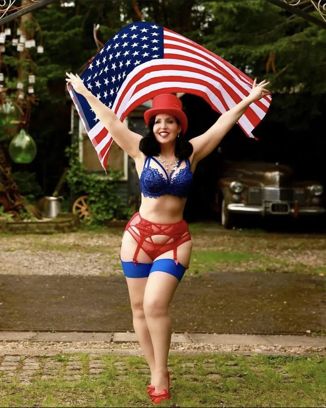 Rachel Kathleen Pinup | Scrolller