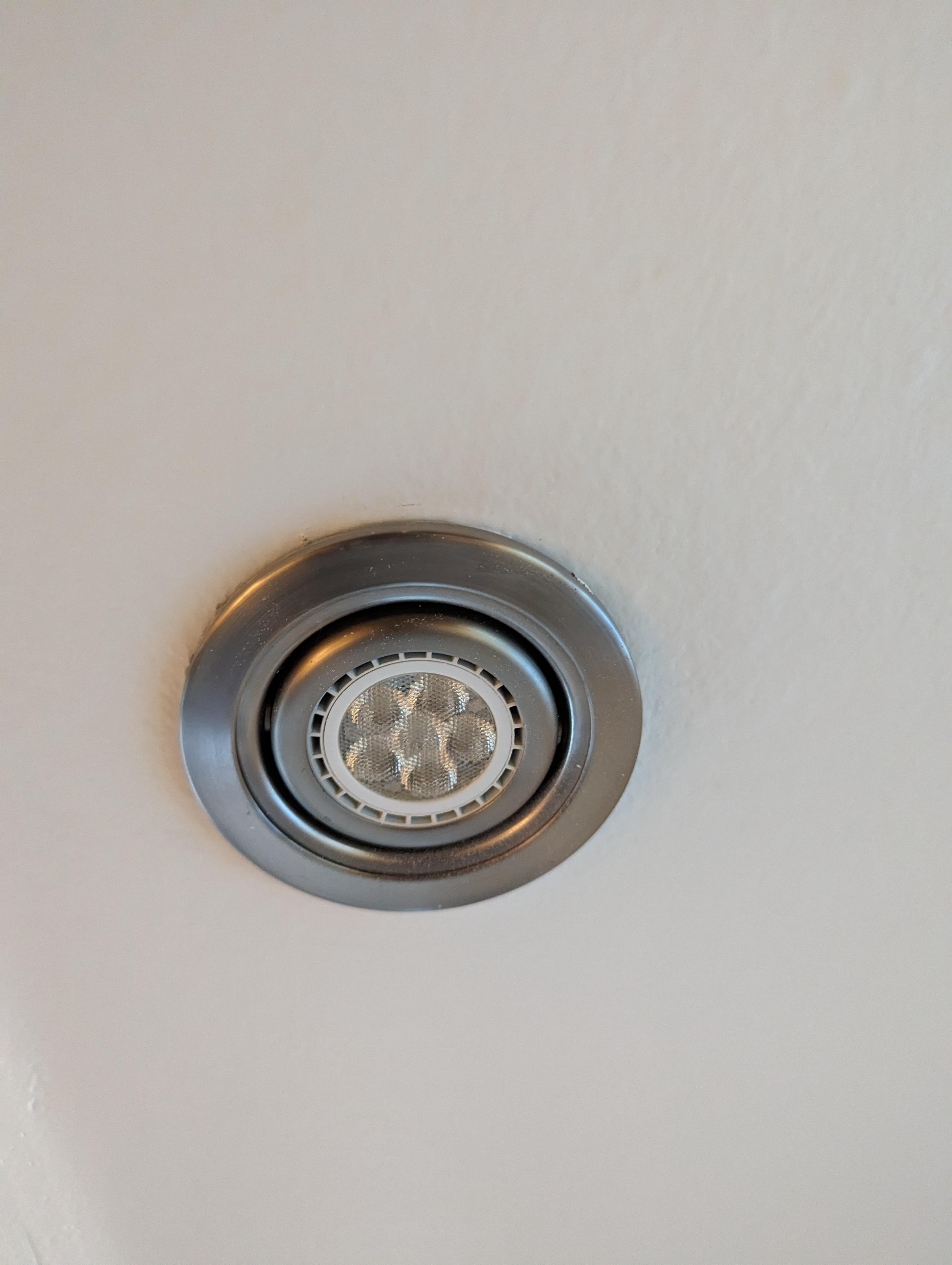 Anyone know how to replace this lightbulb? | Scrolller
