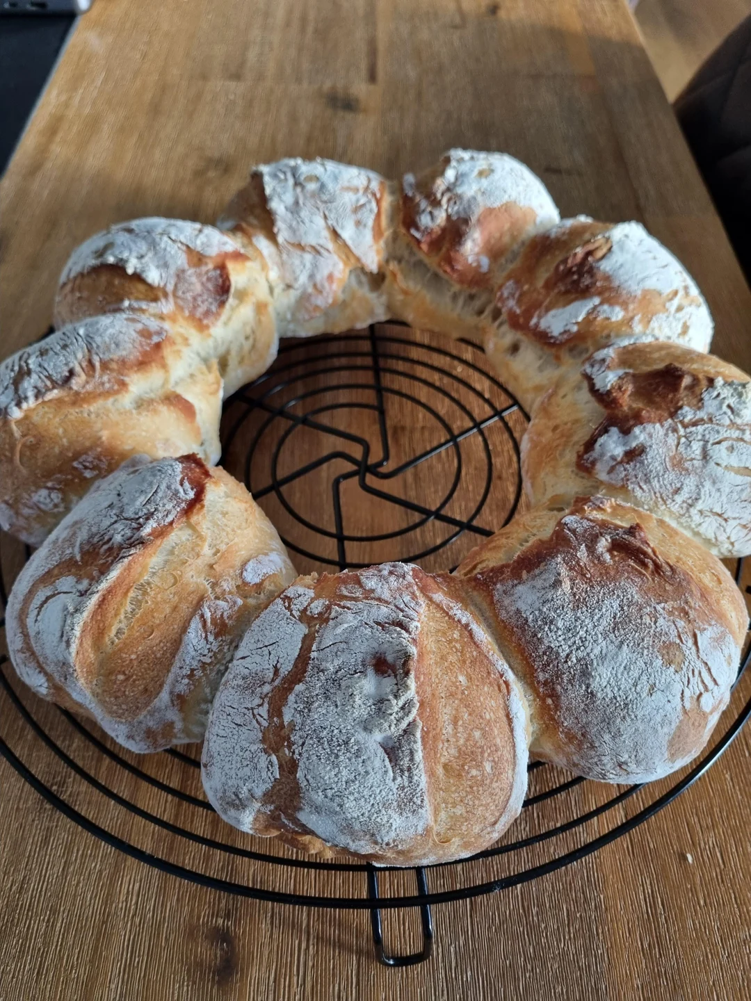 pull apart wreath bread | Scrolller