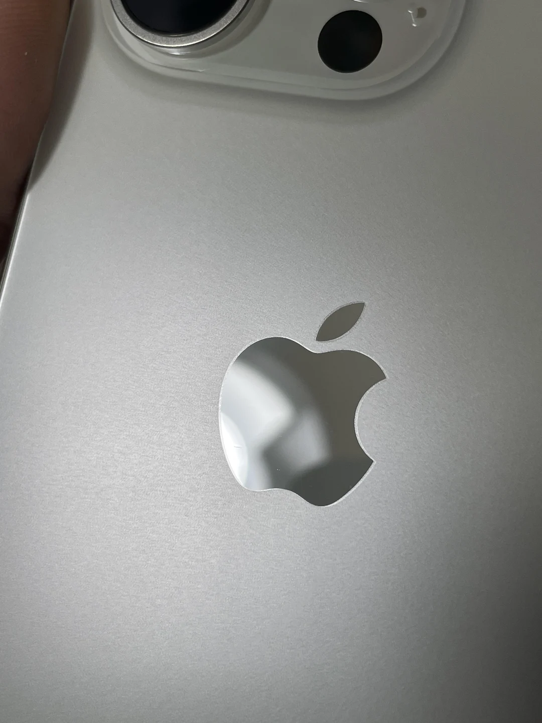 Does anybody have this logo alignment issue on the back of their iPhone 15 Pro? | Scrolller