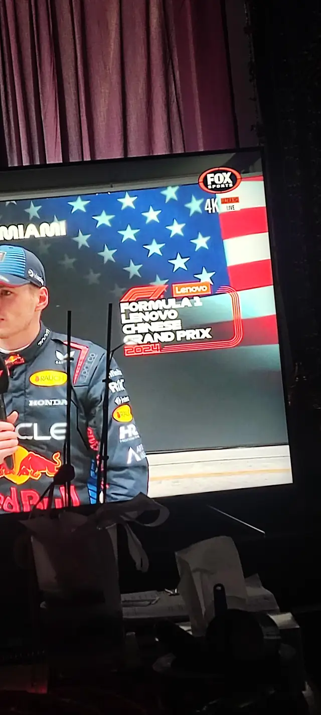 New Chinese flag | Scrolller