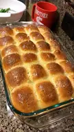 Sour Cream and Chive Dinner rolls | Scrolller