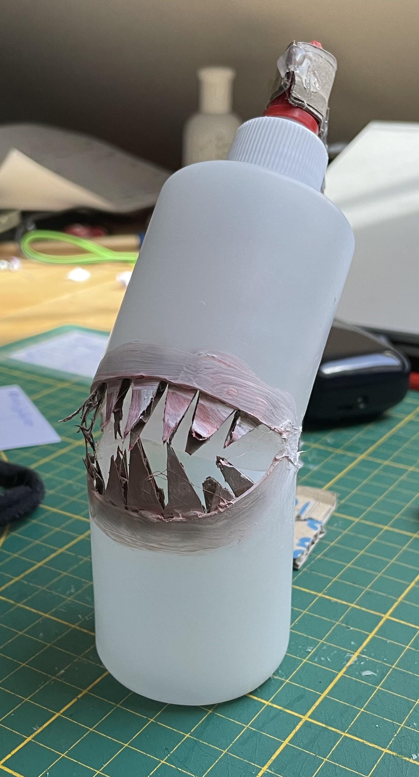 [Art] A mimic glue bottle | Scrolller