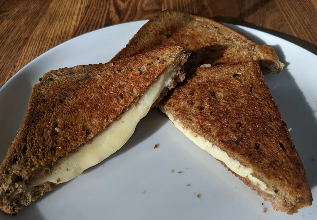 Gouda and swiss cheese on toast | Scrolller