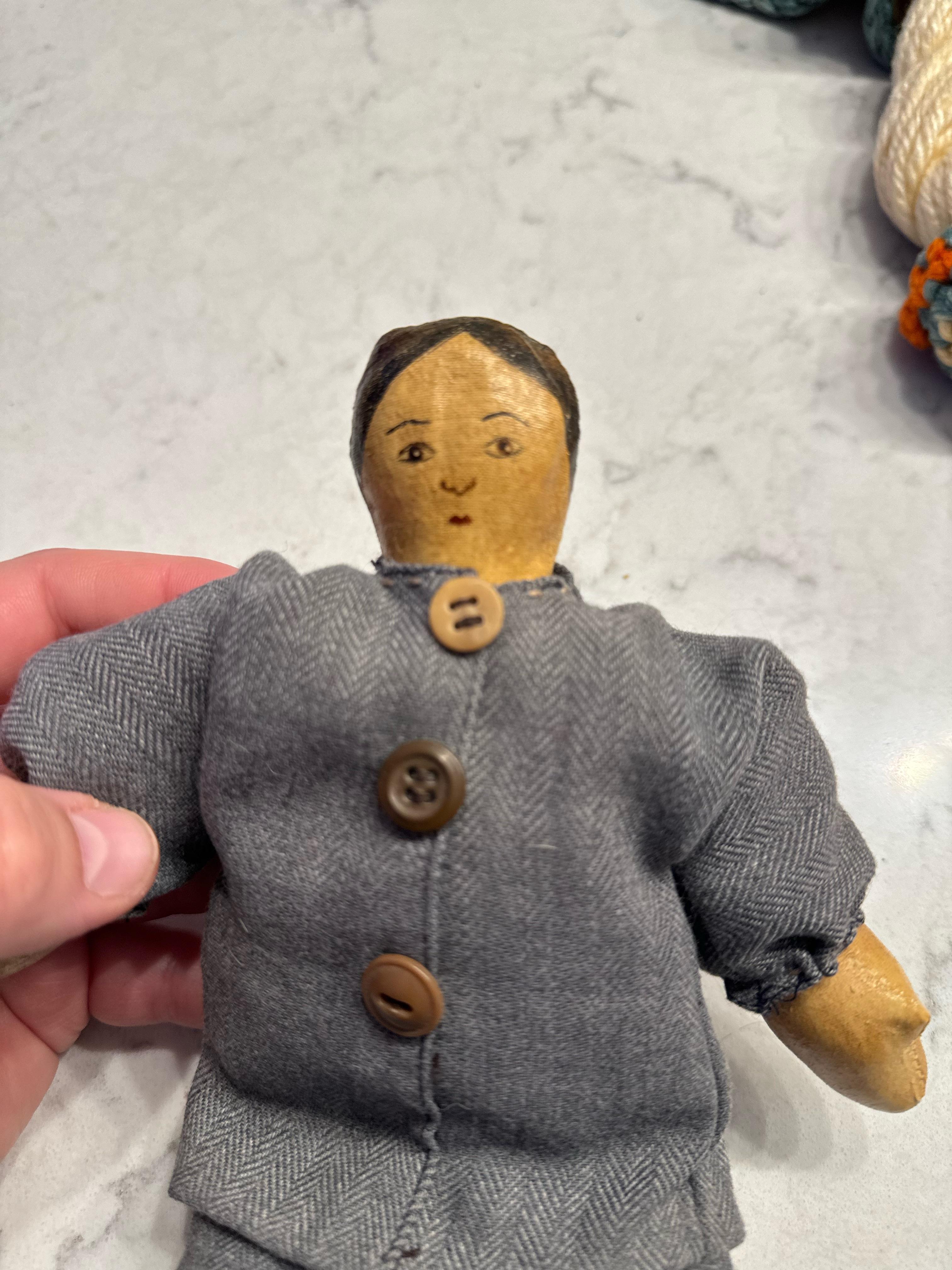 Help identifying doll | Scrolller